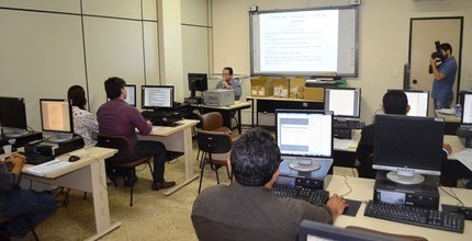 TRE-AP capacita servidores e amplia apoio para análises de prestação de ...